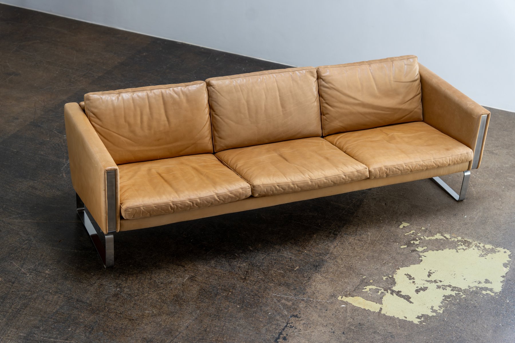 CH-103 Three-Seater Leather Sofa by Hans J. Wegner for Carl Hansen ...