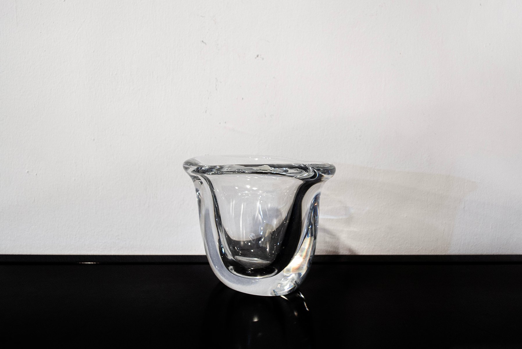Scandinavian Glass Vase, 1970s for sale at Pamono