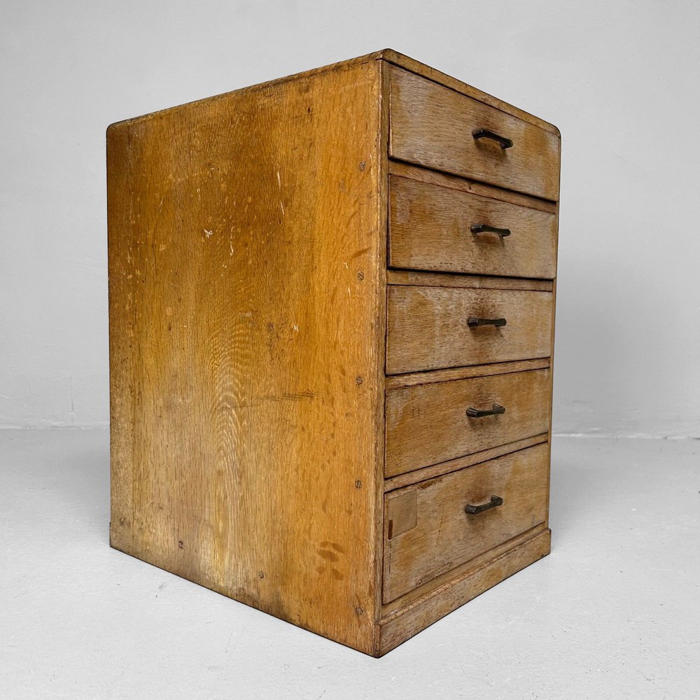 Vintage Cabinet from Aitoku Tansu-Ten, Tokyo, Japan, 1930s for sale at ...