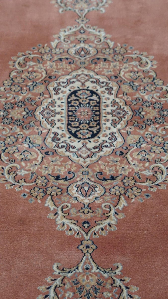 Large Vintage Middle Eastern Rug for sale at Pamono