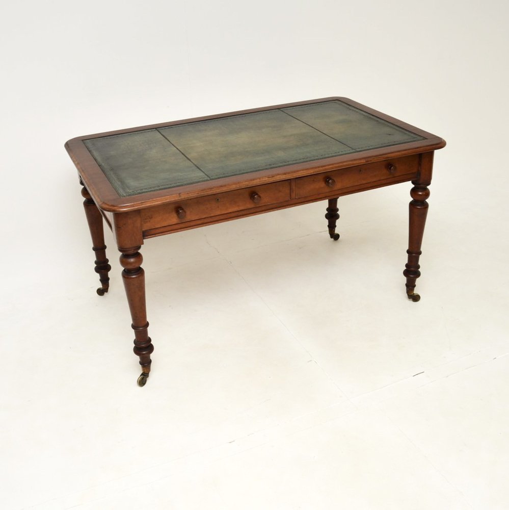 Antique Victorian Leather Top Desk, 1840 for sale at Pamono