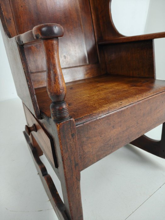 Antique Oak Lambing Rocking Chair, 1800s for sale at Pamono