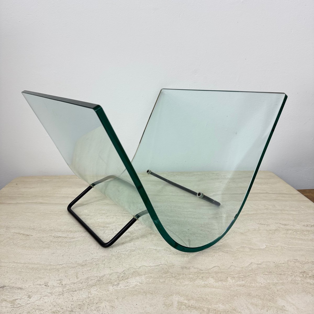 Vintage Italian Curved Glass Magazine Rack, 1980s for sale at Pamono