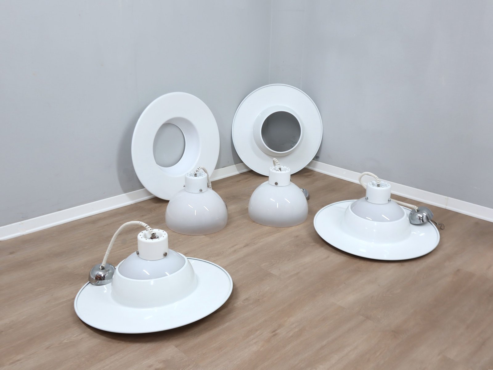 Space Age Murano Hanging Disc Lamp from VeLuce, 1960s, Set of 4 for ...