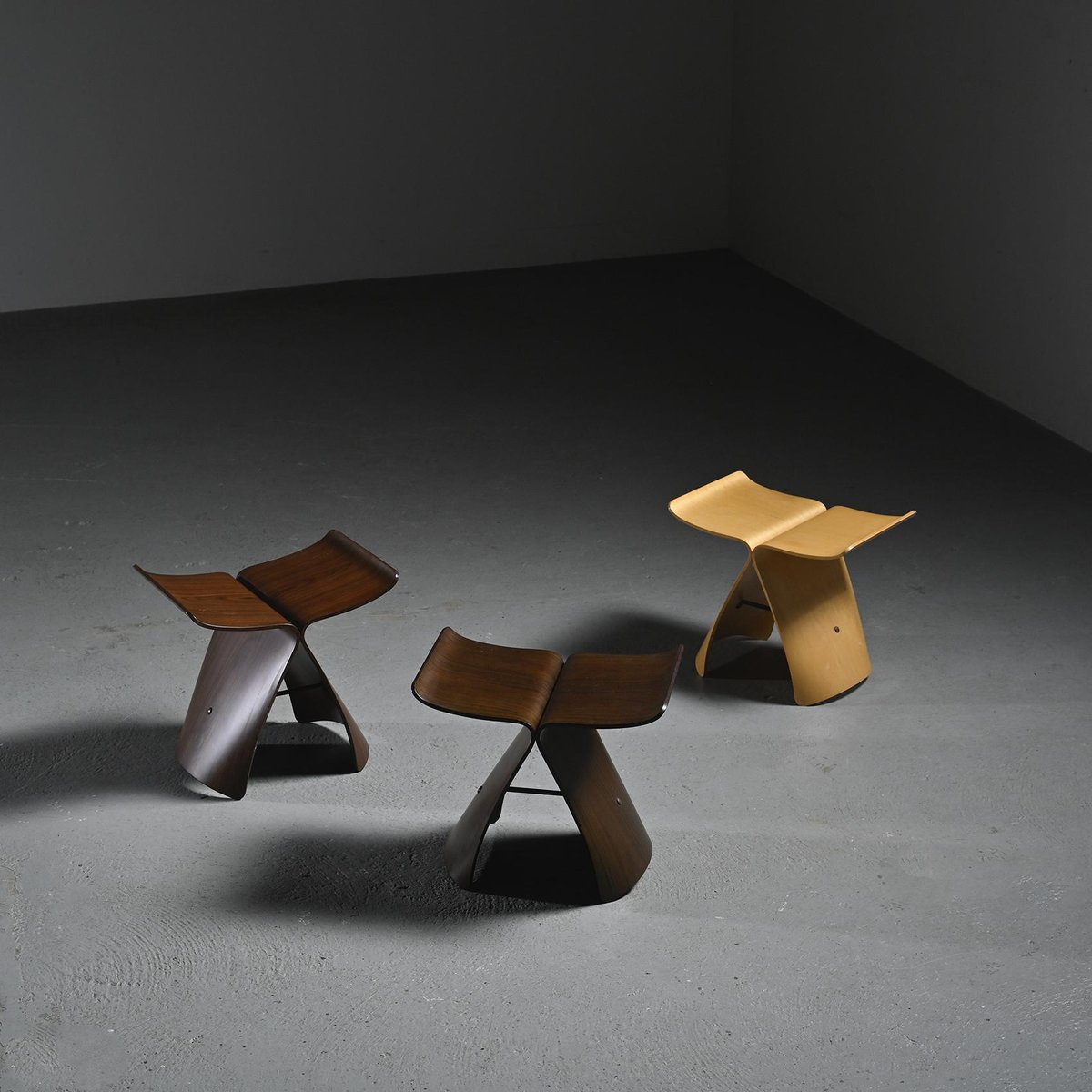 Butterfly Stool by Sori Yanagi for Tendo, 1980s for sale at Pamono