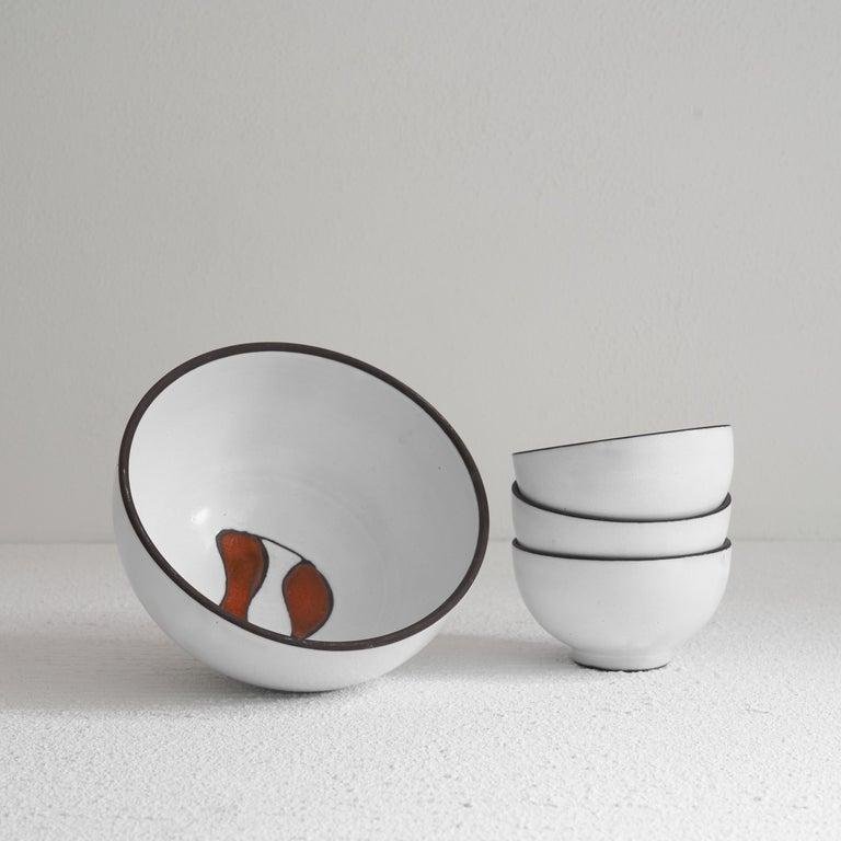 Mid-Century Studio Pottery Set of Bowls 1960s, Set of 4 for sale at Pamono