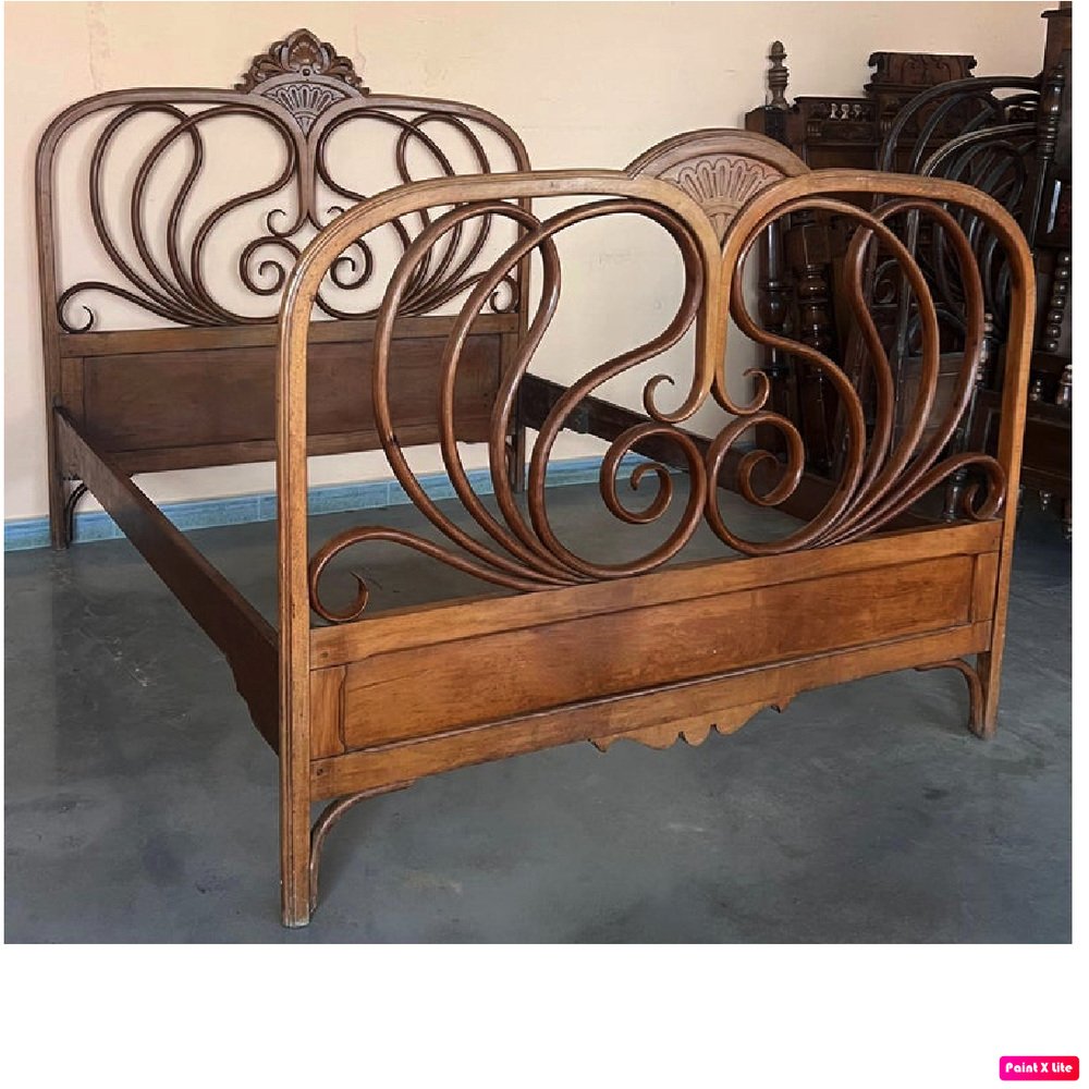 Austrian Bentwood Queen Bed by Jacob & Josef Kohn, 1900s for sale at Pamono