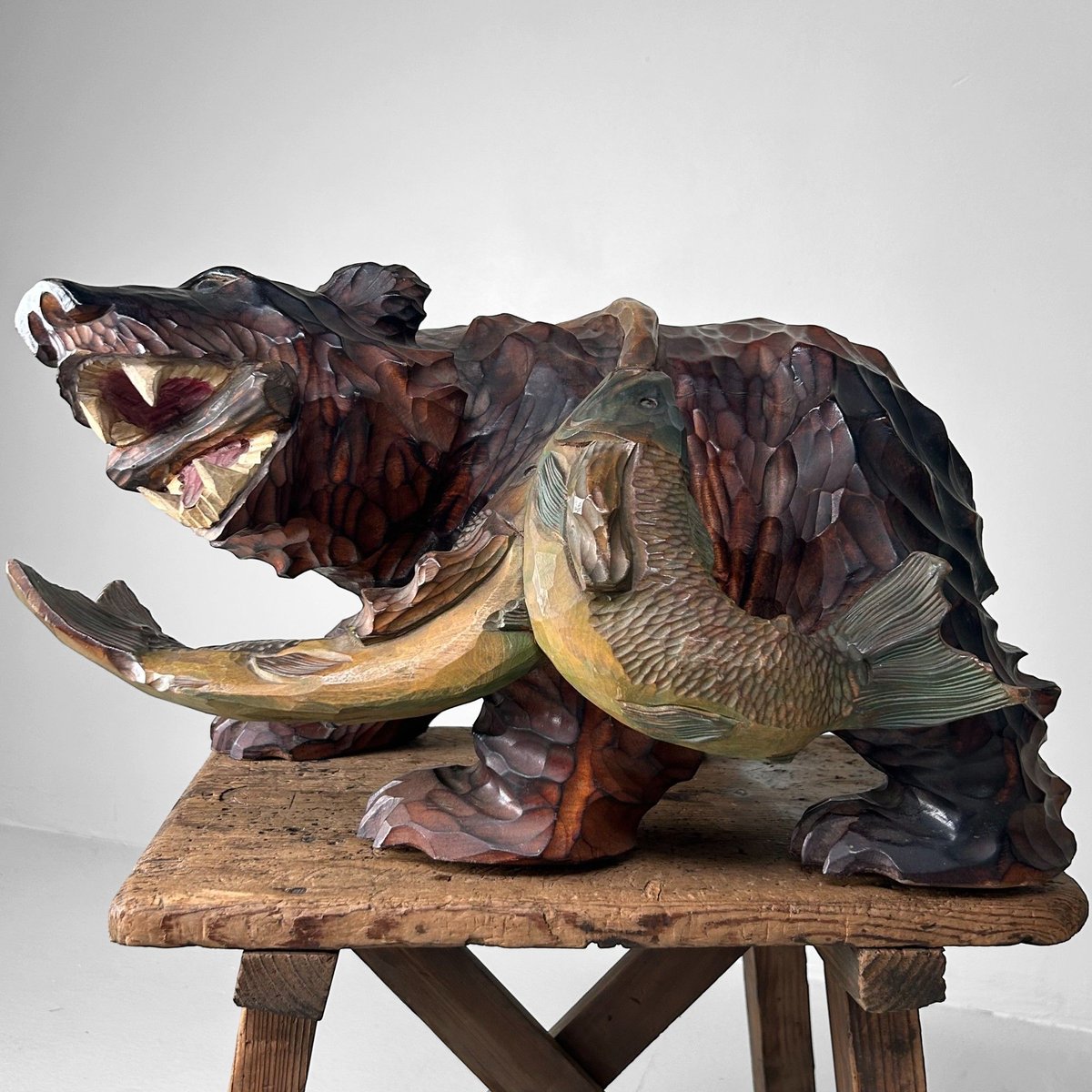 Japanese Hand-Carved Wooden Bear, 1950s for sale at Pamono