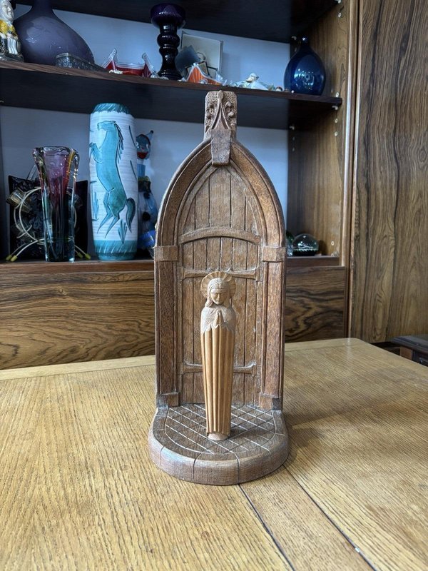 Mid-Century Carved Oak Table Lamp Base for sale at Pamono