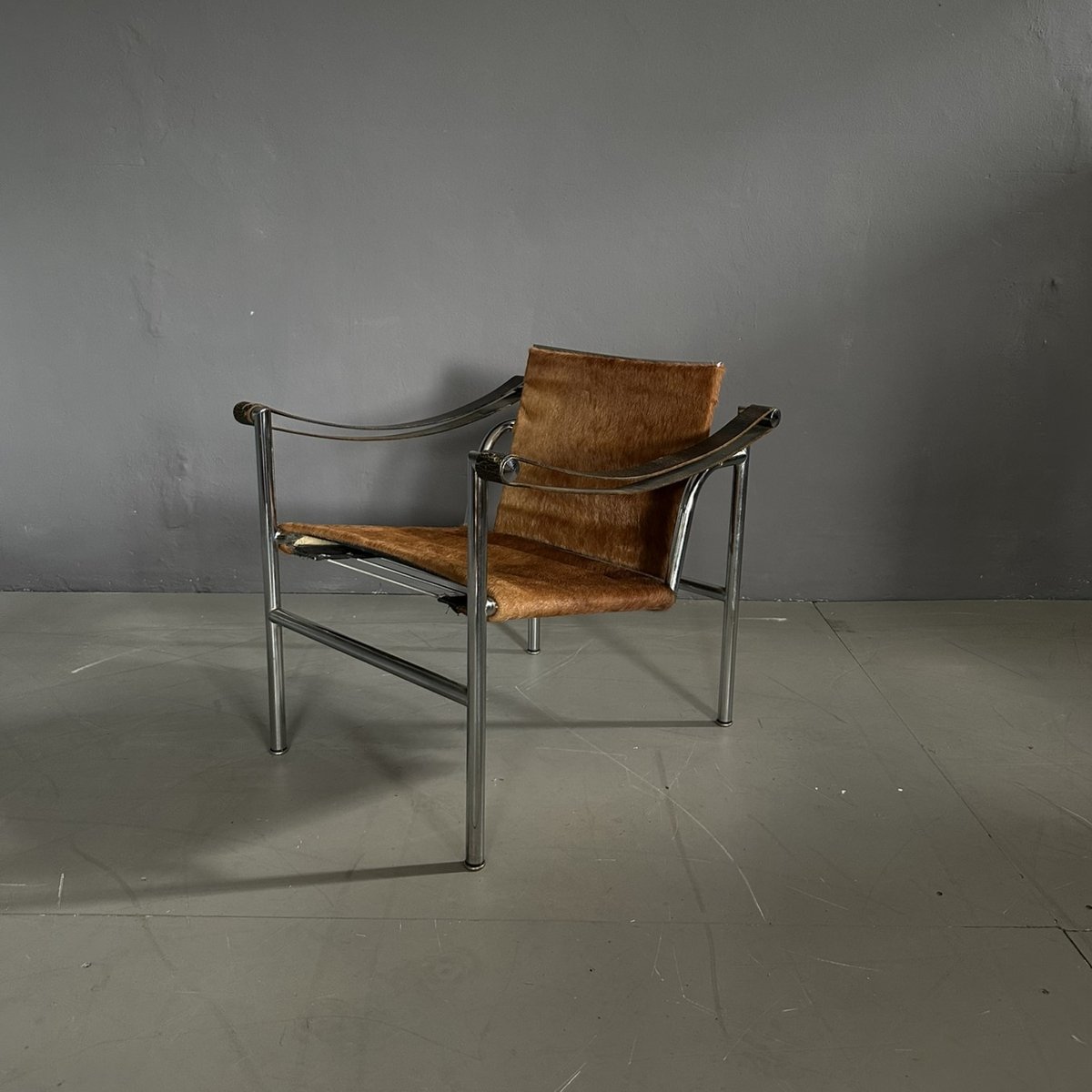 LC1 Armchair by Le Corbusier, Pierre Jeanneret, Charlotte Perriand, for Cassina, 1965 for sale ...