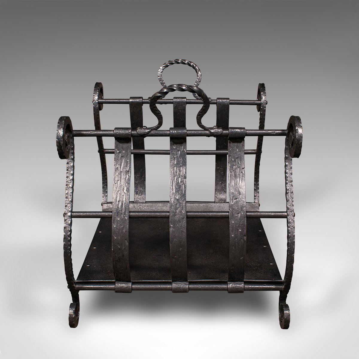 Antique English Log Layer in Wrought Iron, 1850 for sale at Pamono