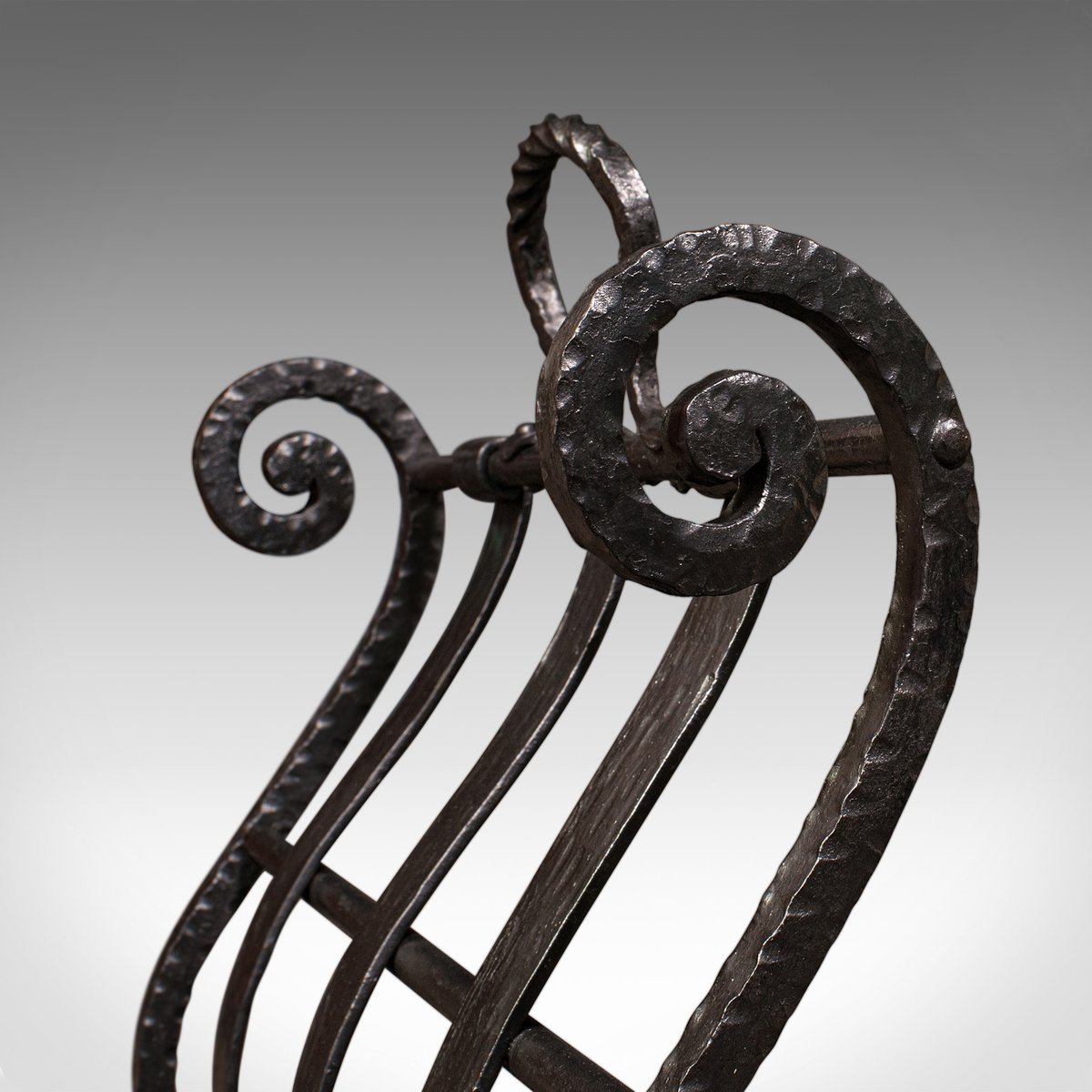 Antique English Log Layer in Wrought Iron, 1850 for sale at Pamono