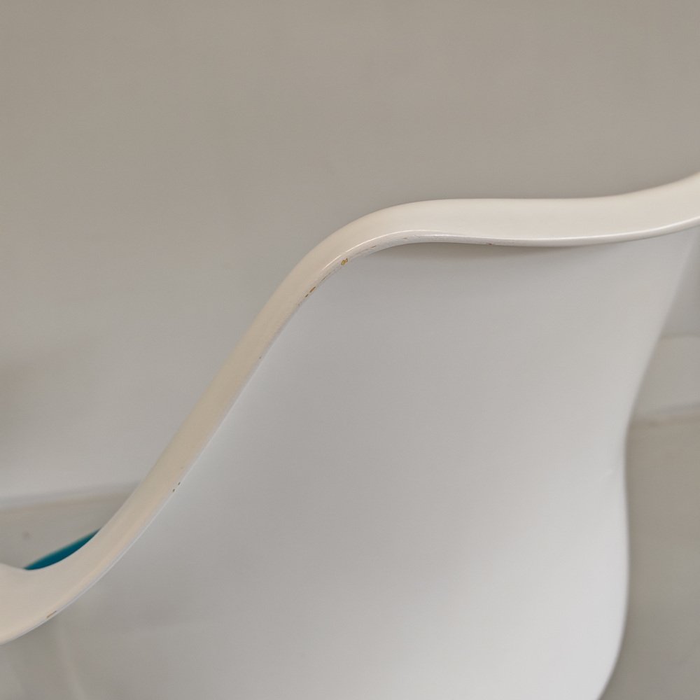 Vintage Space Age Chairs by Eero Saarinen for Knoll, 2000s, Set of 6 ...