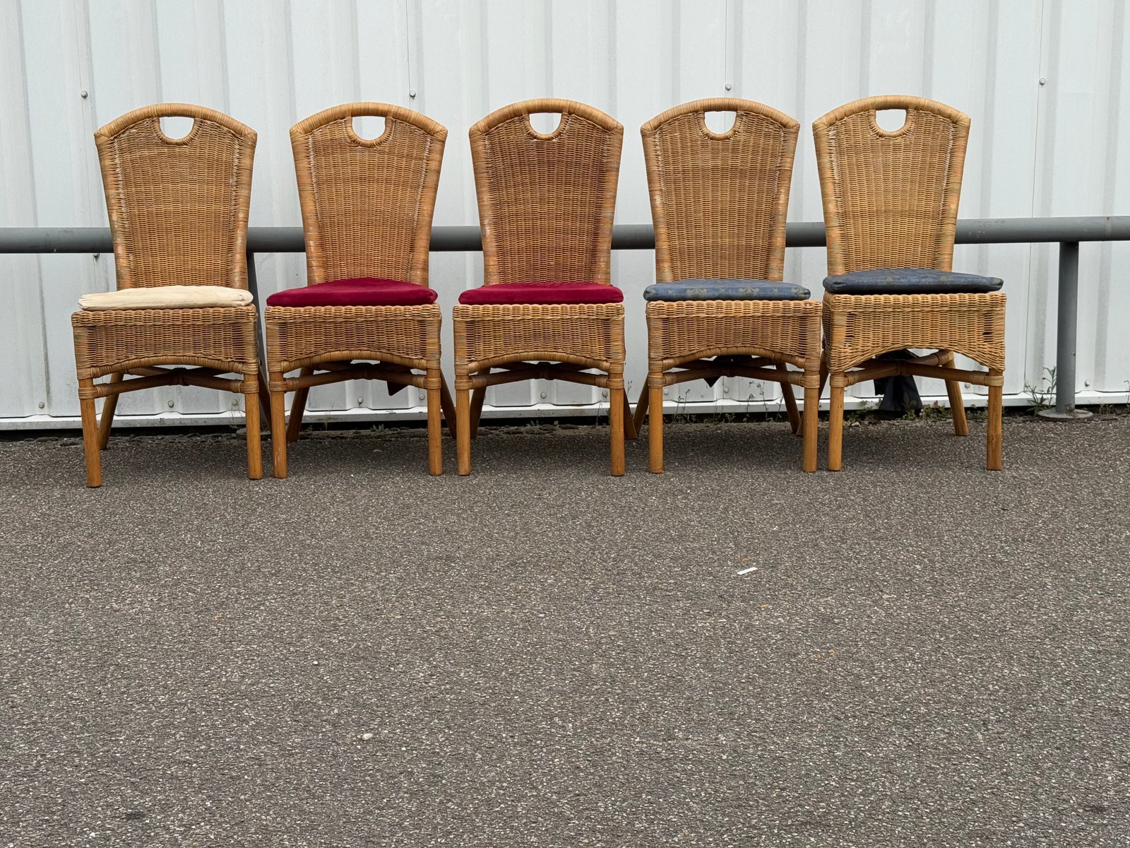 Vintage Wicker Chairs, Set of 4 for sale at Pamono
