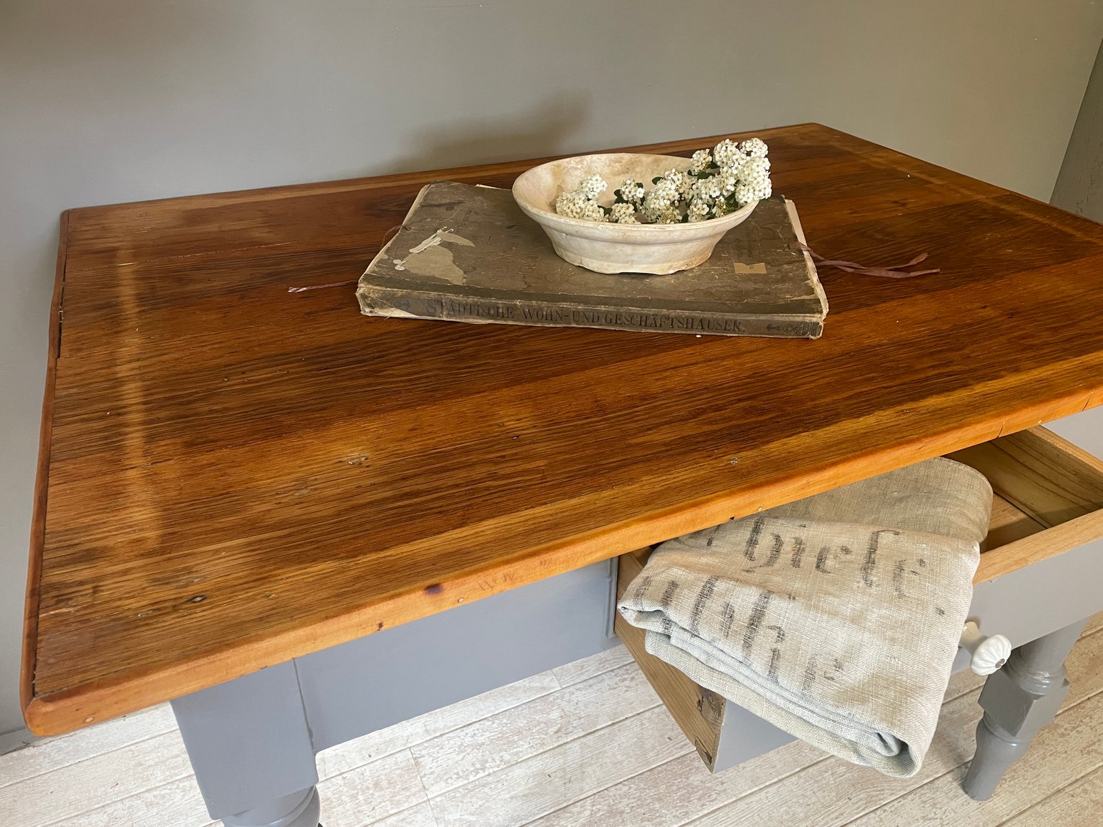 Antique Dining Table, 1890s for sale at Pamono