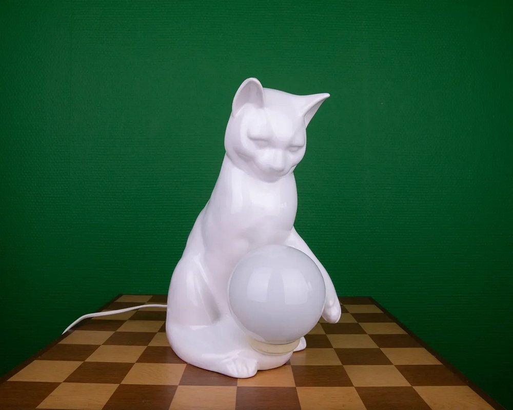 White Ceramic Cat Table Lamp, 1970s for sale at Pamono