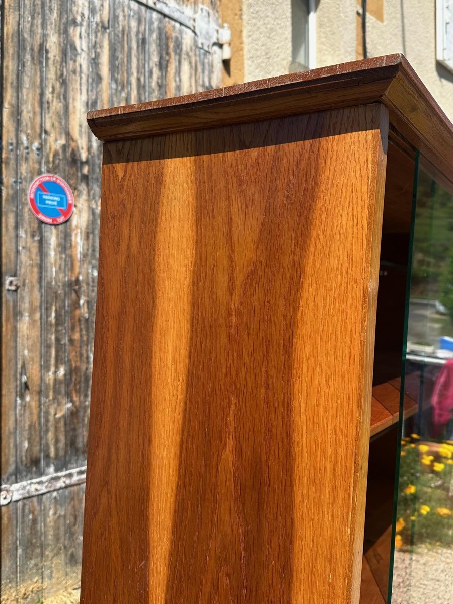 Vintage Walnut Showcase, 1960s for sale at Pamono