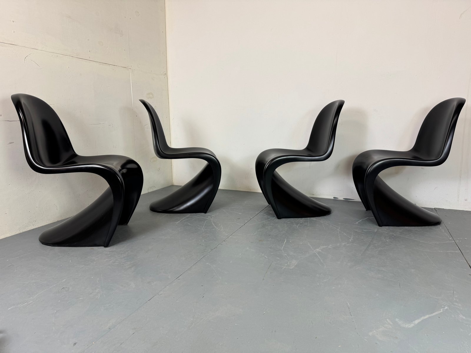 Vintage Space Age Fiberglass S Chairs by Verner Panton, 1960s, Set of 4 ...