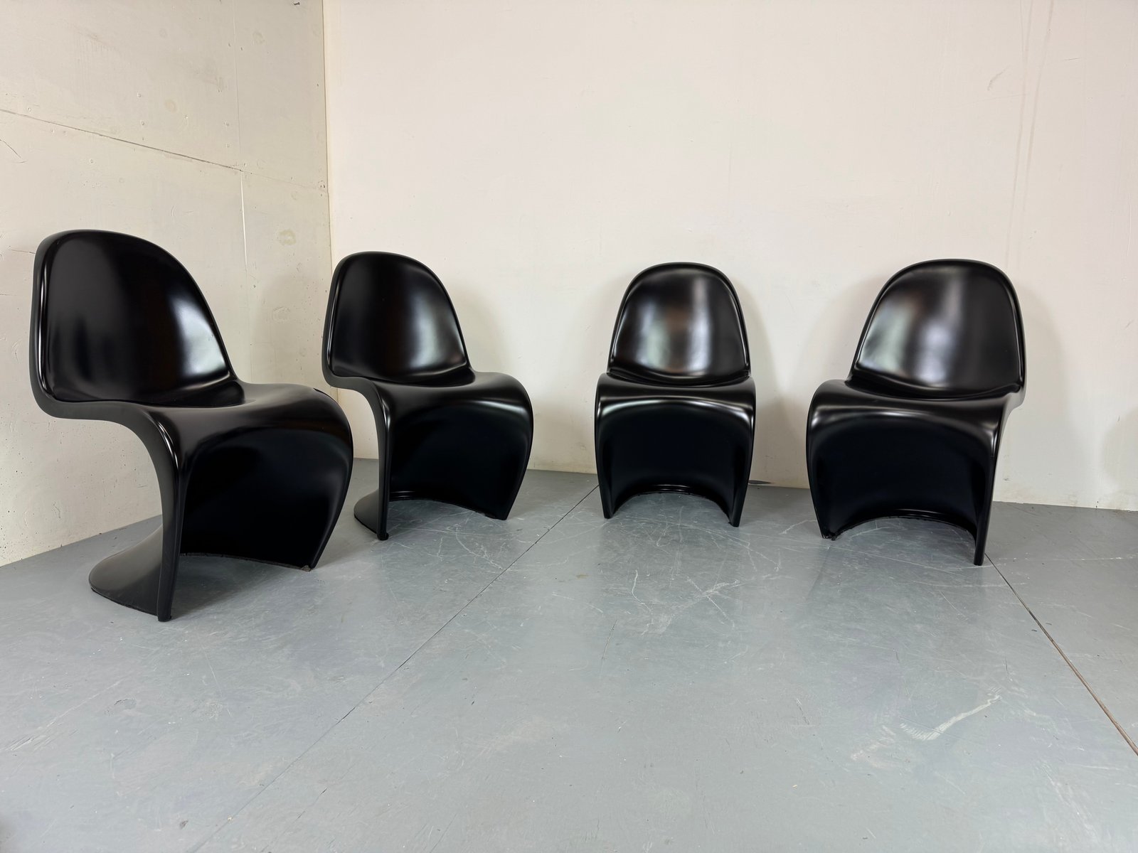 Vintage Space Age Fiberglass S Chairs by Verner Panton, 1960s, Set of 4 ...