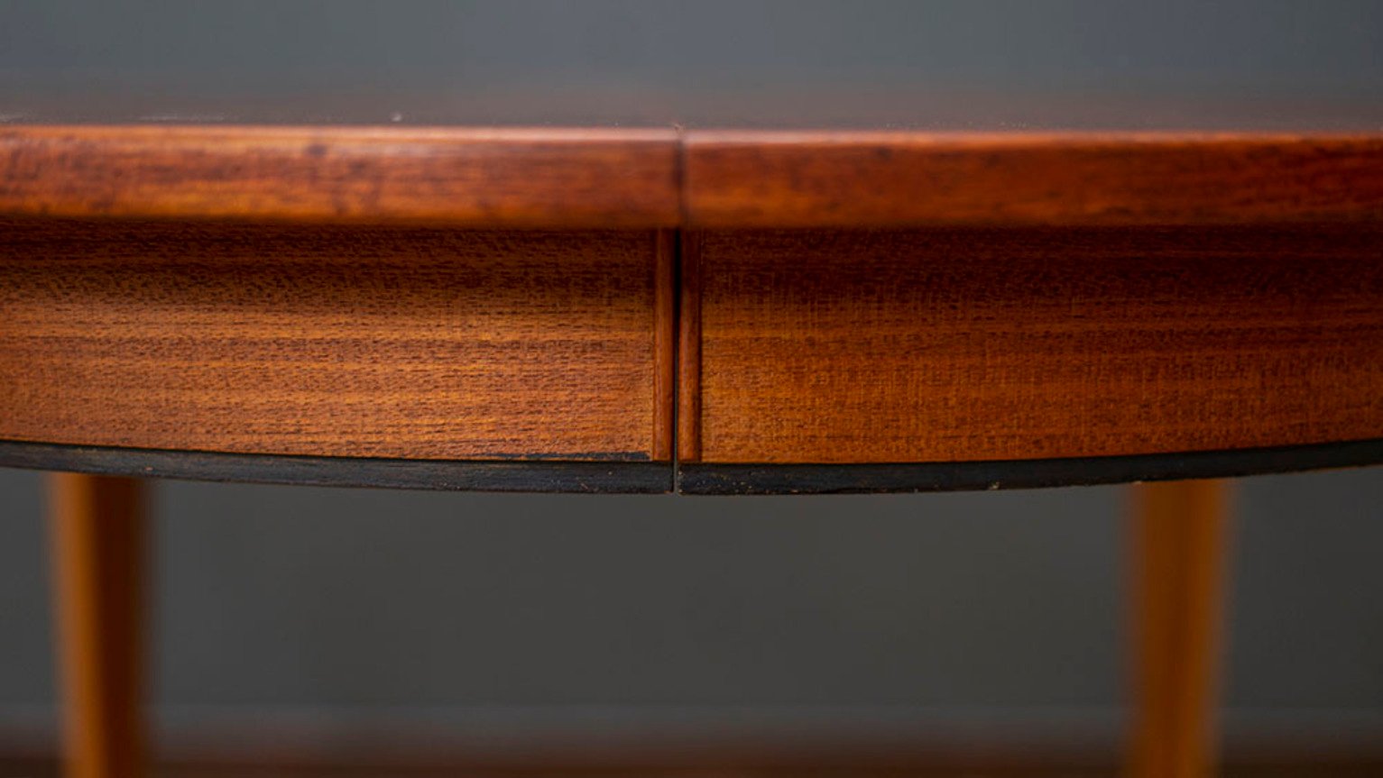 Model 55 Round Extendable Dining Table from Omann Jun, Denmark, 1960s ...