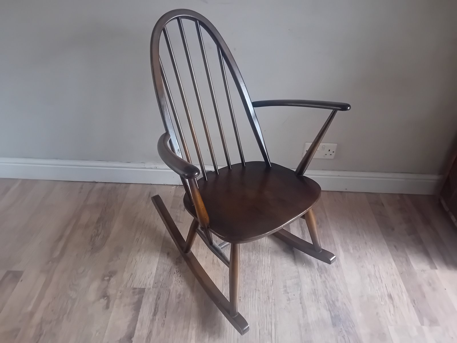 Vintage Quaker Rocking Chair from Ercol, 1960s for sale at Pamono