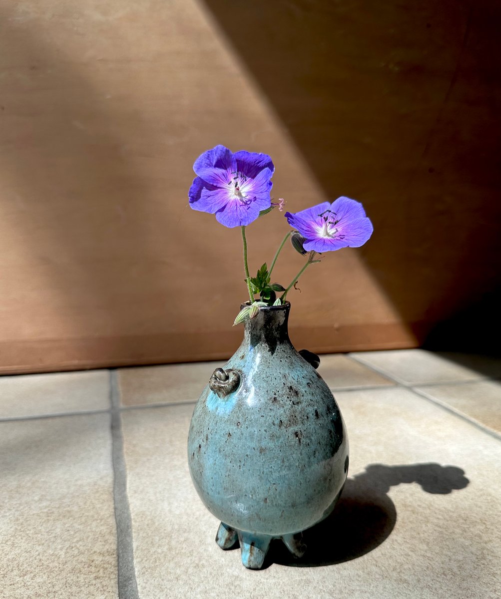 Small Sculptural Amphora-Shaped Studio Ceramic Art Vase on Feet, Italy, 1960s for sale at Pamono