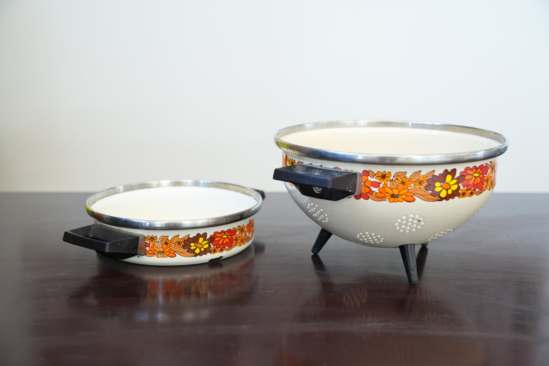 Vintage Enamel Floral Colander and Stew Pot Set, 1950s, Set of 2 for ...