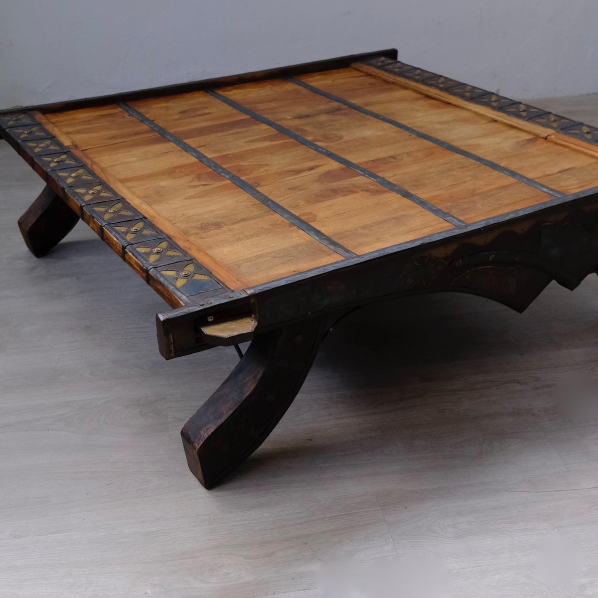 Antique Indian Coffee Table for sale at Pamono