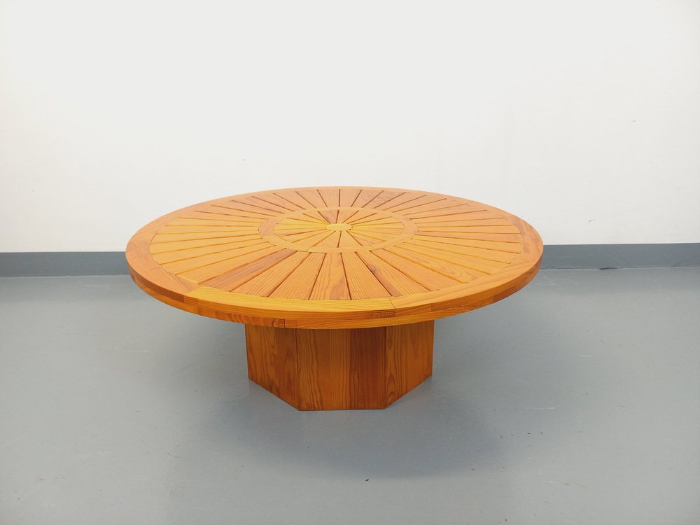 Vintage Round Pine Coffee Table, 1970s for sale at Pamono
