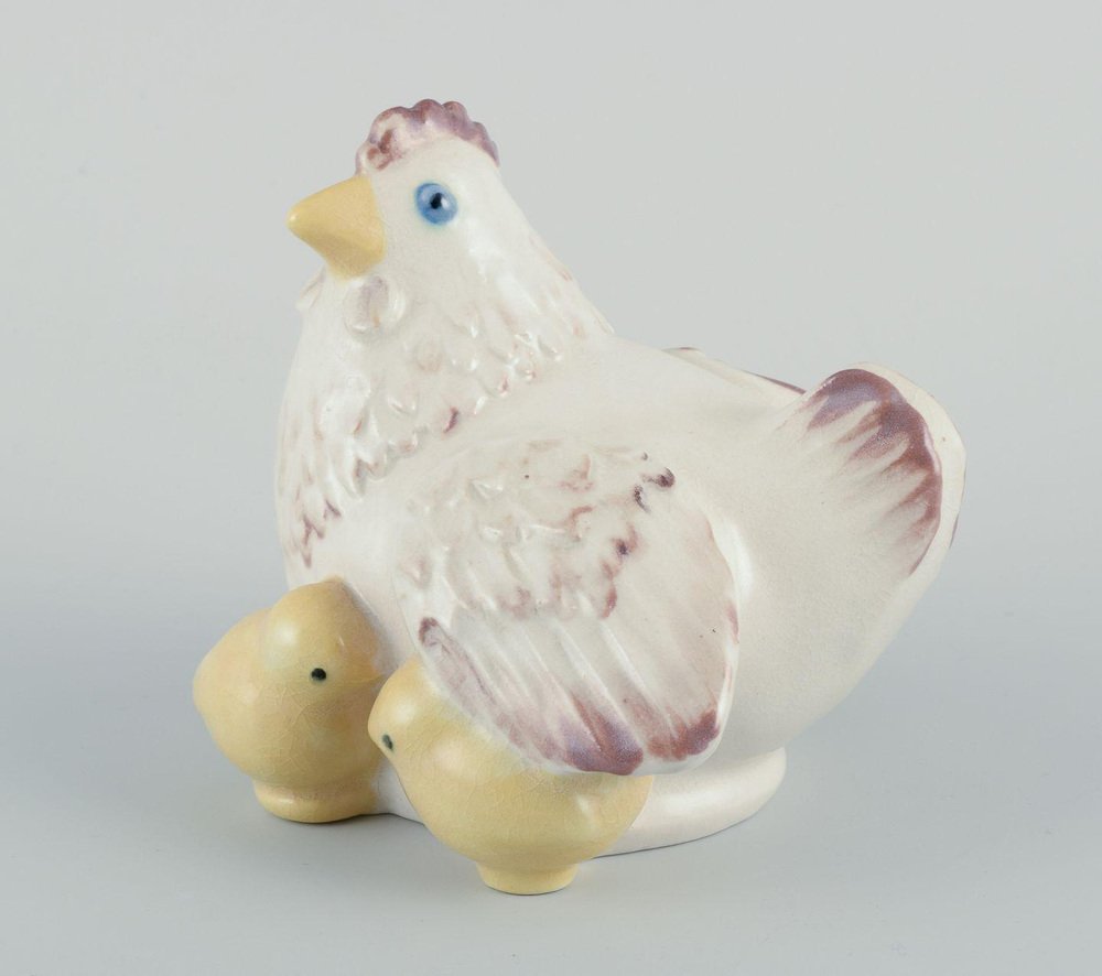 Hand-Glazed Ceramic Hen with Chicks Figurine from Kähler for sale at Pamono