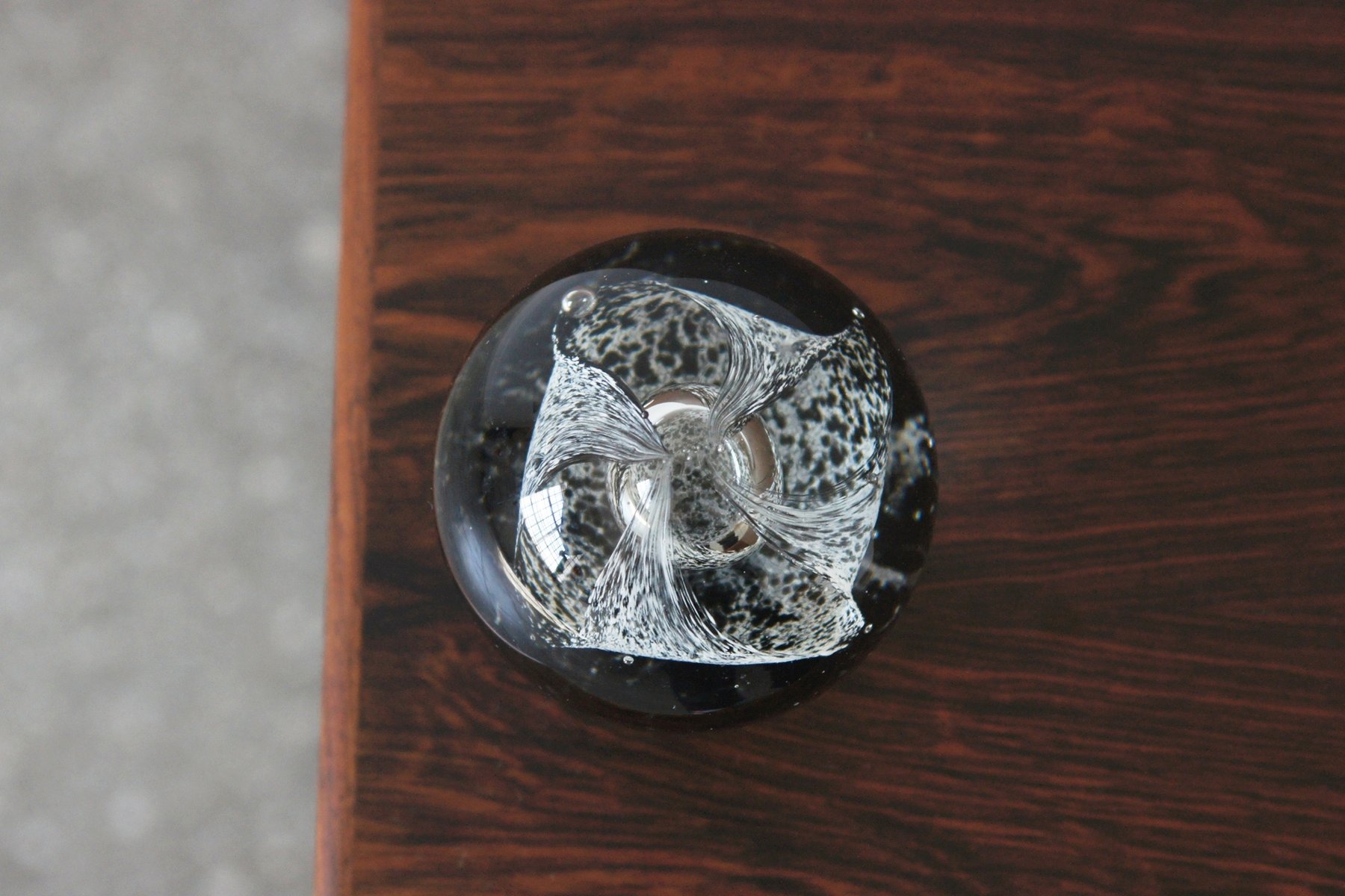 Vintage Italian Paperweight Ball, 1970s for sale at Pamono