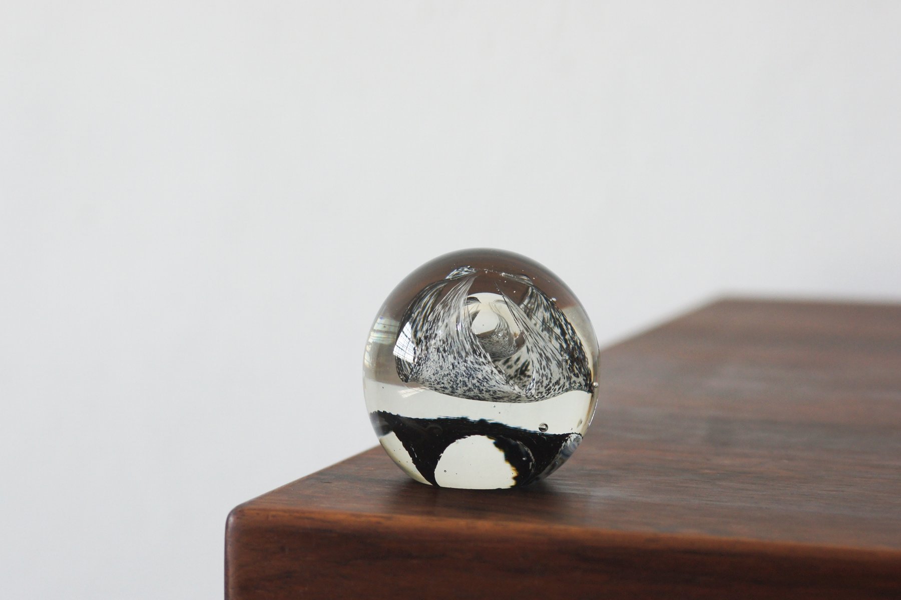 Vintage Italian Paperweight Ball, 1970s for sale at Pamono