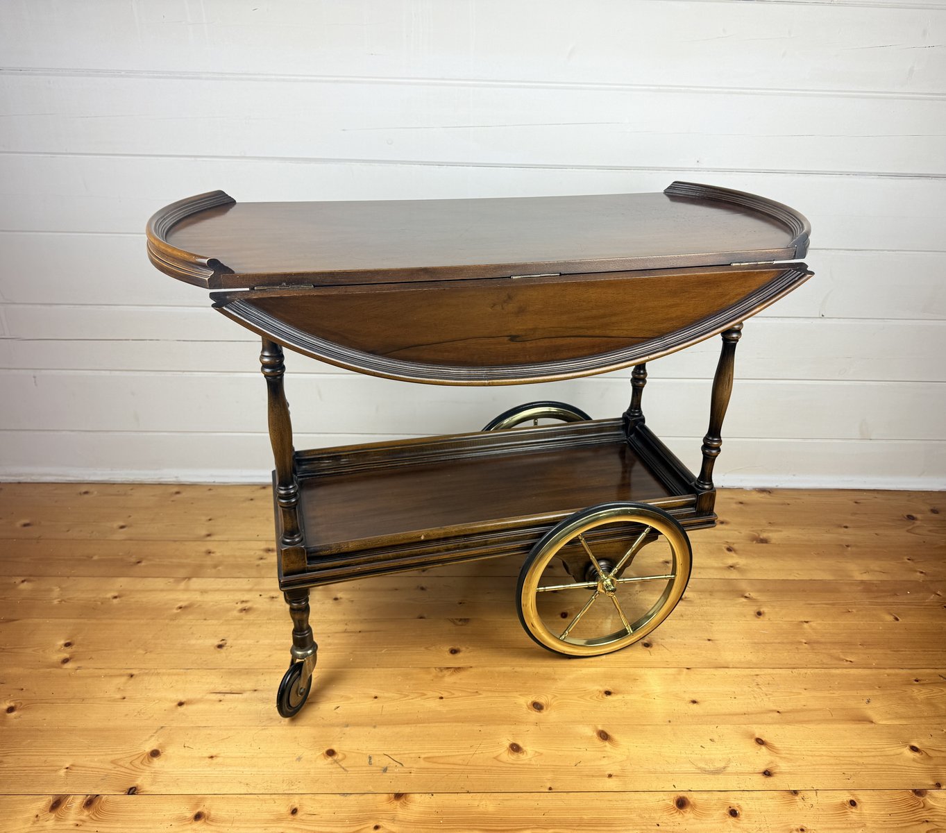 Vintage Wooden Tea Trolley with Drop-Leaf Sides, 1960s for sale at Pamono