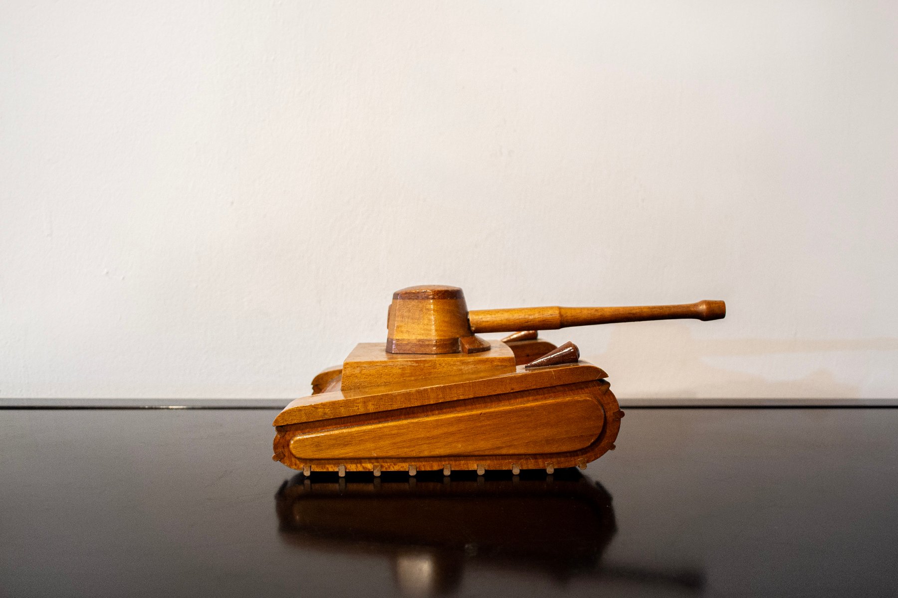 Vintage Tank Wooden Box, 1950s for sale at Pamono