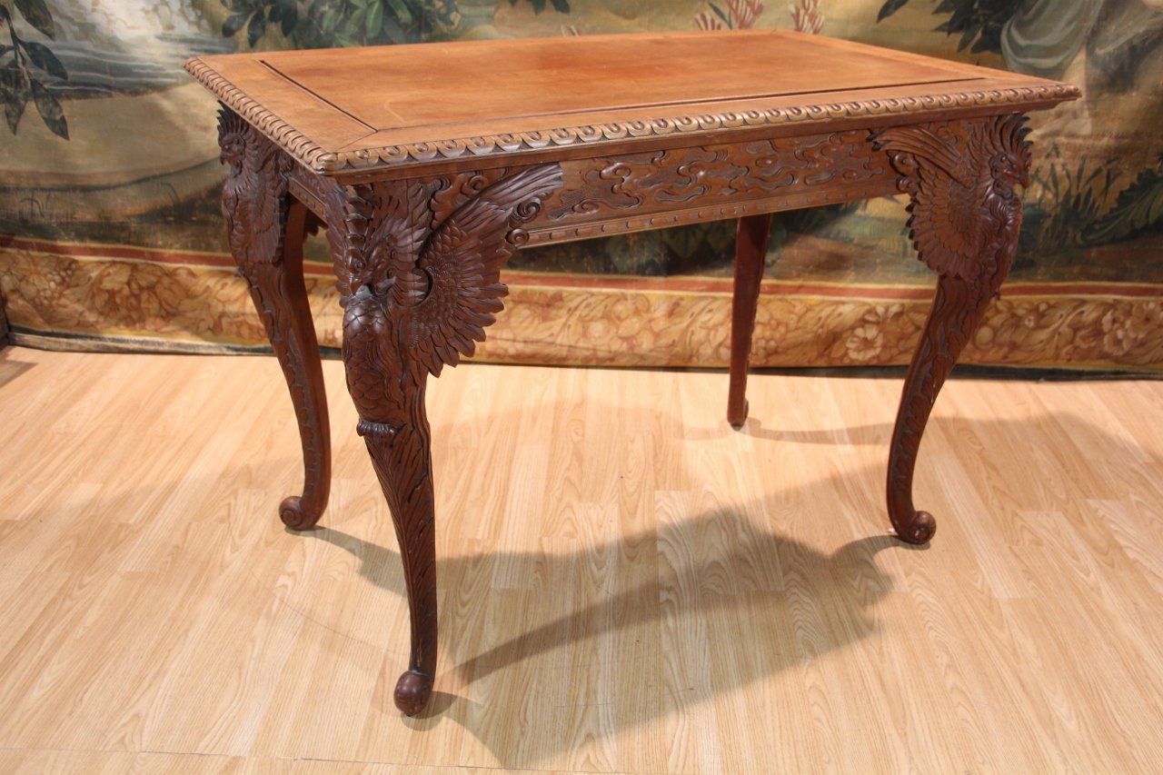 Carved Center Table, 18th Century for sale at Pamono