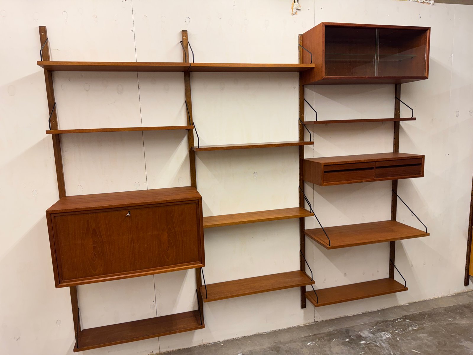 Vintage Scandinavian Wall Unit in Teak by Poul Cadovius for Royal System, 1960s for sale at Pamono