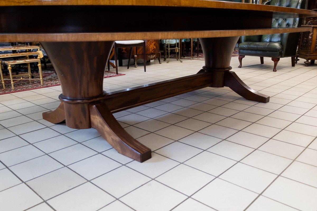 Large Antique Oval Conference Table, 1890s for sale at Pamono