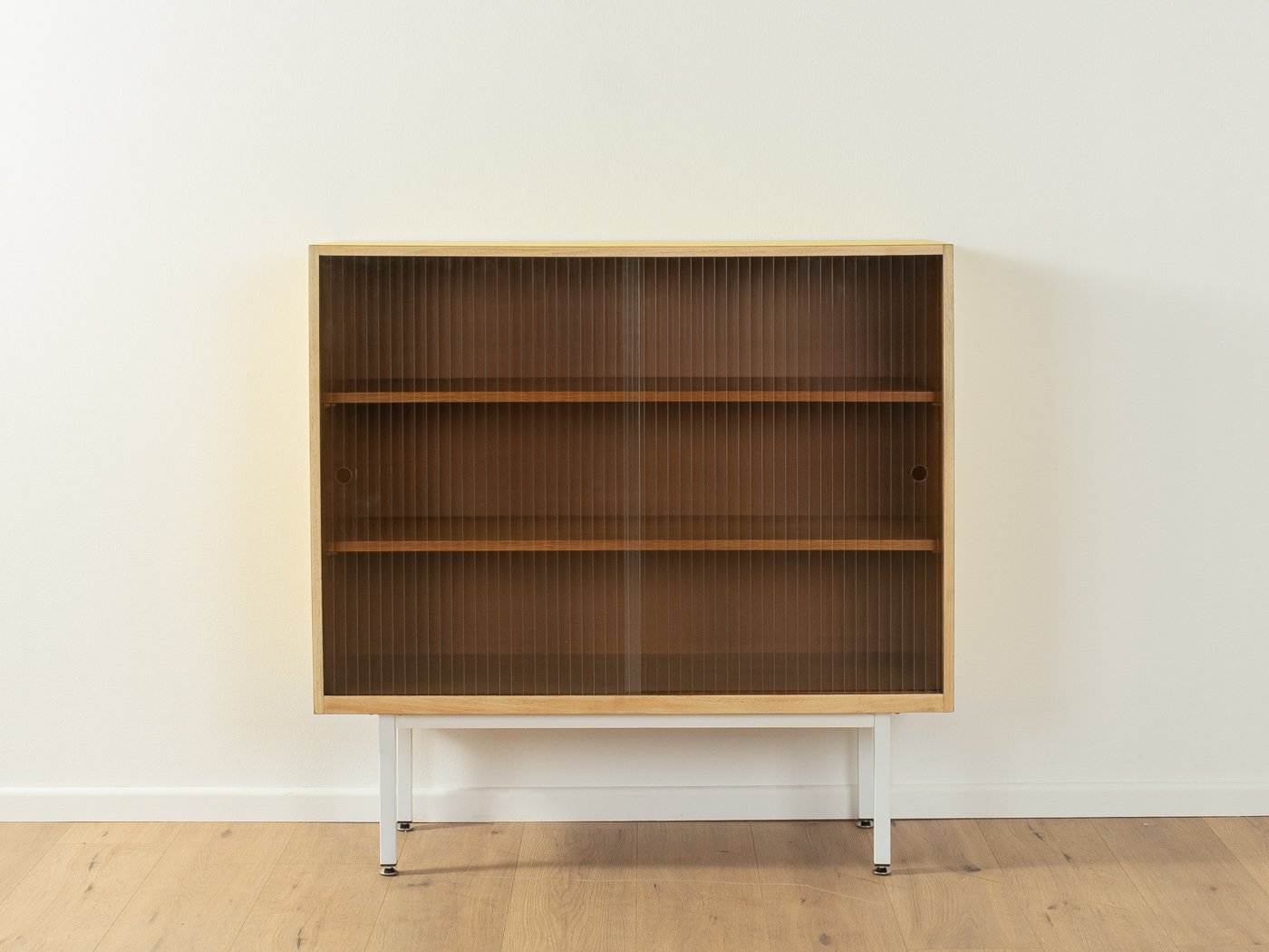 Vintage Showcase in Walnut, 1950s for sale at Pamono