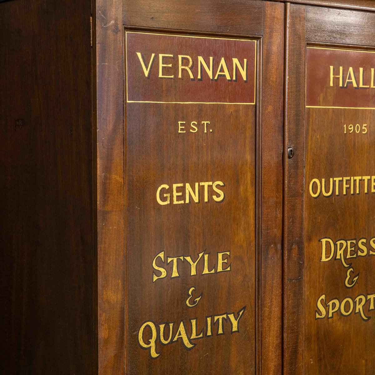 Antique Edwardian Shop Fitting, 1890s for sale at Pamono