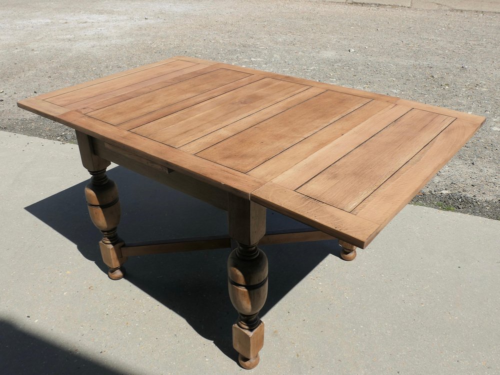Small Oak Cottage Draw Leaf Table, 1930s for sale at Pamono