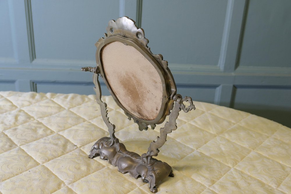 Miroir Arts and Crafts Style Gothique en Laiton, 1920s en vente sur Pamono
