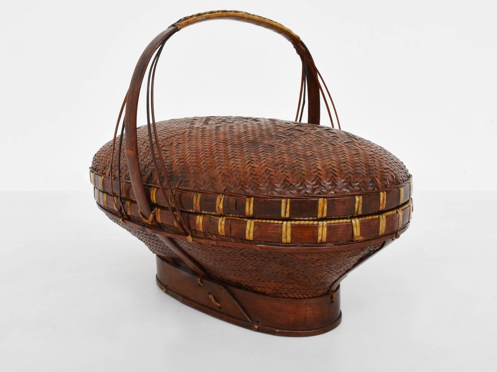 Antique Chinese Woven Straw Basket, 1900 for sale at Pamono