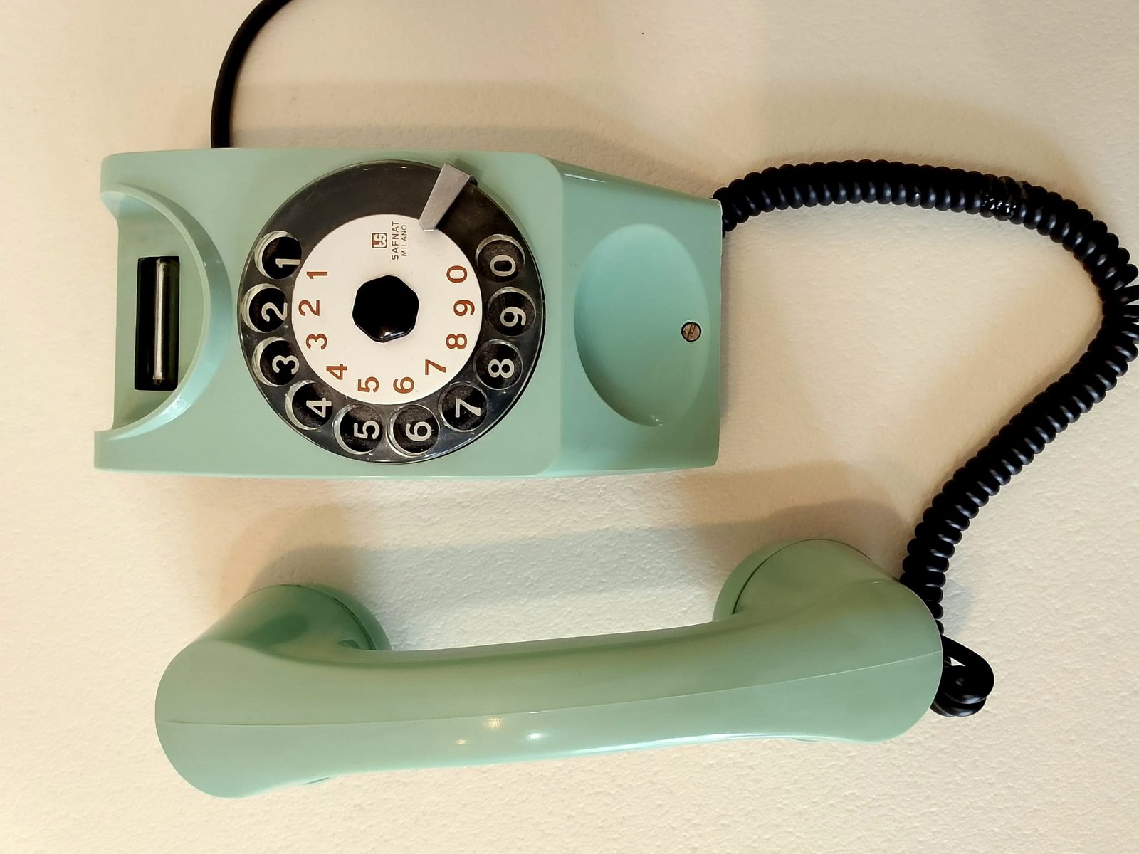 Mid-Century Modern Telephone from Safnat Milano, 1970s for sale at Pamono