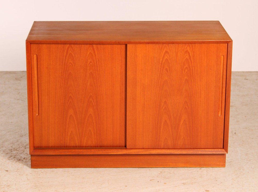 Small Mid-Century Teak Sideboard, 1960s for sale at Pamono