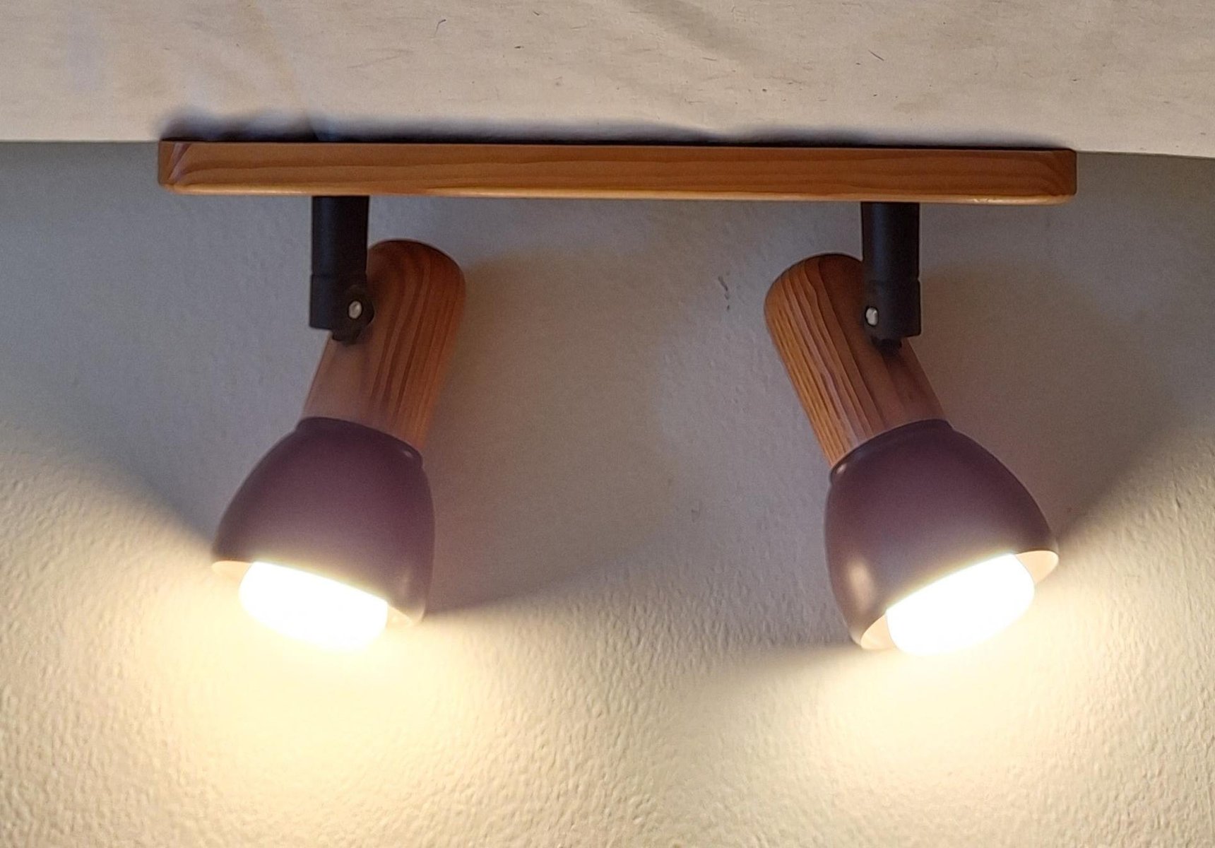 Vintage 2-Light Spotlight Bar with Pine Wood and Brown Metal Reflector ...