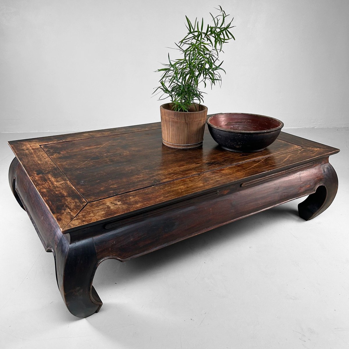 Vintage Chinese Low Table, 1940s for sale at Pamono
