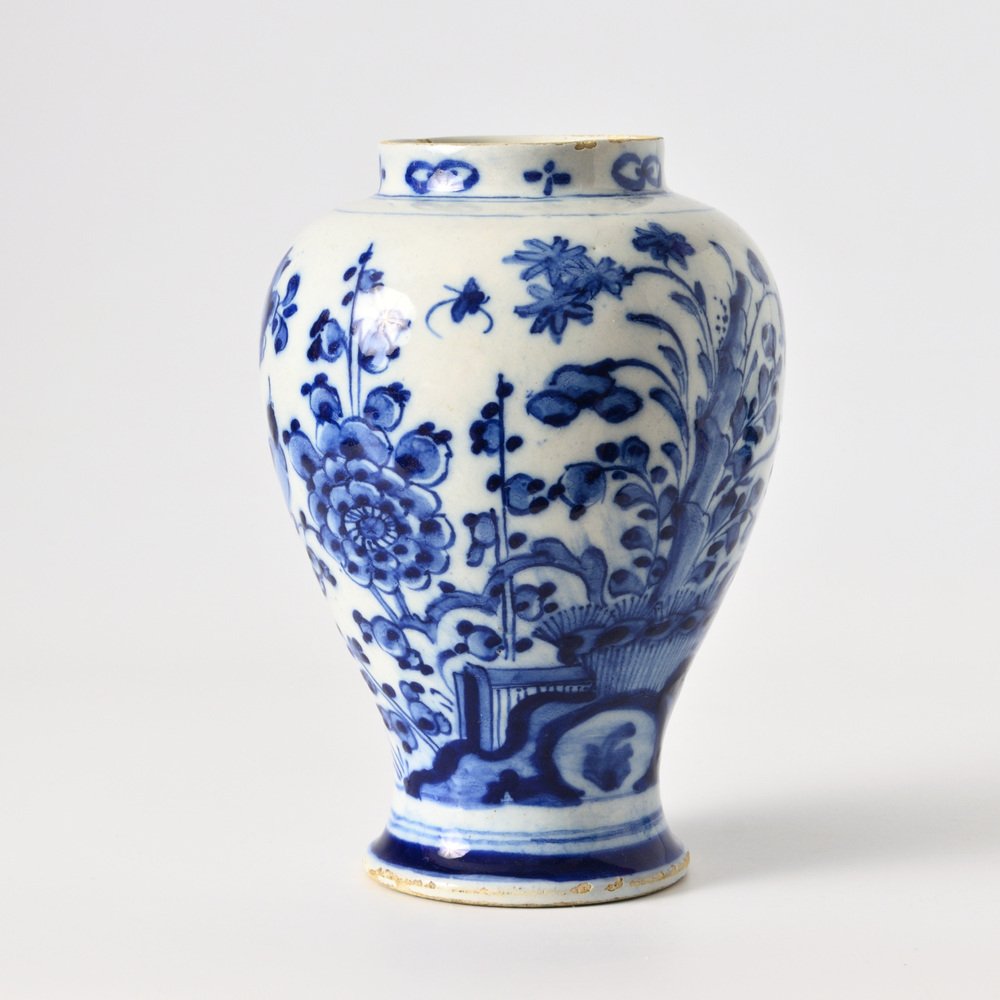 Antique 18th Century Delft Blue Vase, 1700s for sale at Pamono