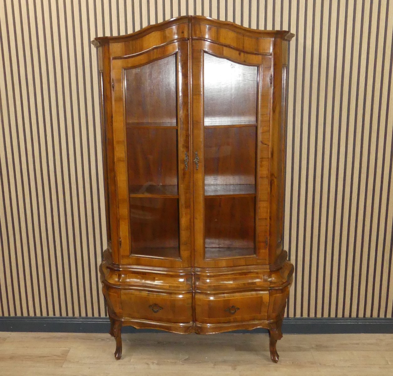 Baroque Style Walnut Countertop Display Cabinet, 1970s for sale at Pamono