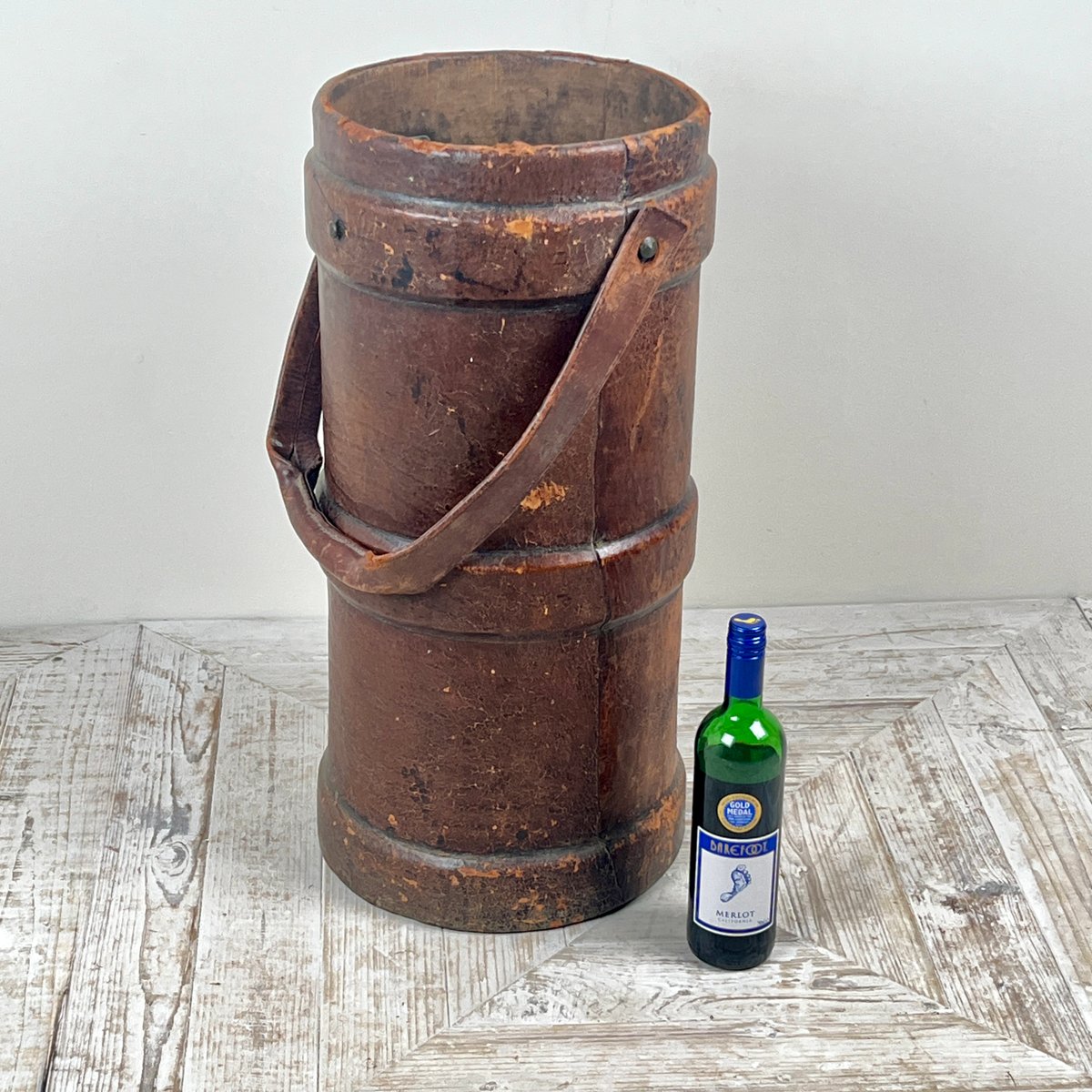 Large First World War Leather Shell Carrier Stick Stand, 1890s for sale ...