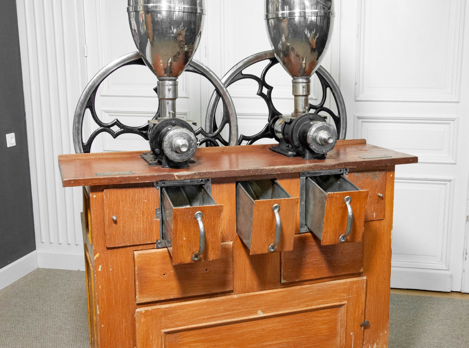 Vintage Barista Coffee Grinder, 1920s for sale at Pamono